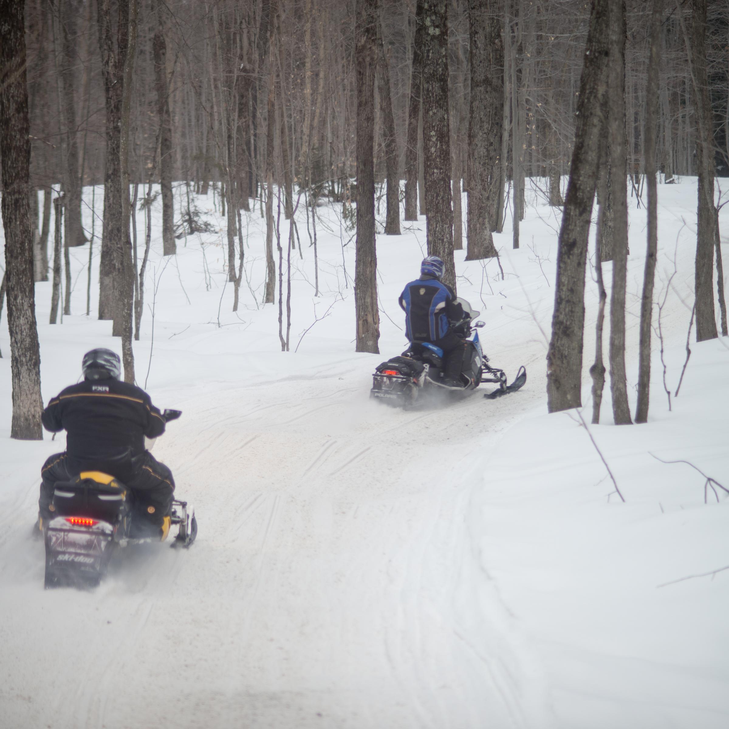 New York Snowmobile Areas and Trails - Snowmobiling the Adirondacks